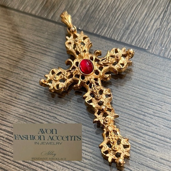 Avon | Jewelry | Vintage 974 Avon Abby Pendant Necklace Cross Pendant ...
